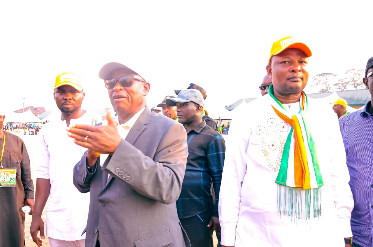 2023 elections: Gbagi's campaign train hits Udu LGA, explains his plans ...