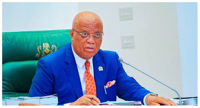 BREAKING: Akwa Ibom governor introduces new first lady to president's ...