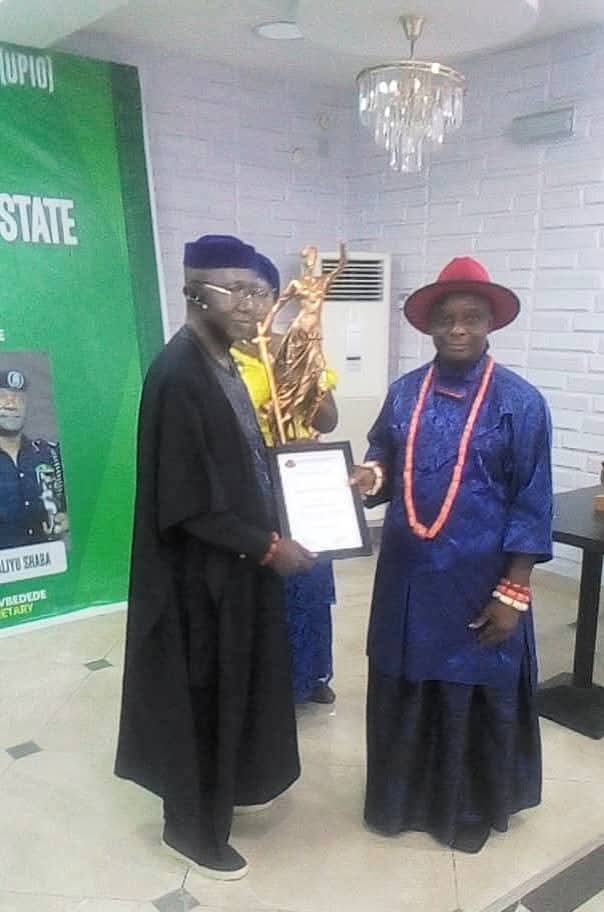 Urhobo Group Honours Senator Dafinone with Integrity Award for ...